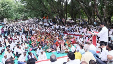 Thousands gather in Kolhapur demanding cancellation of Nagpur-Goa ...