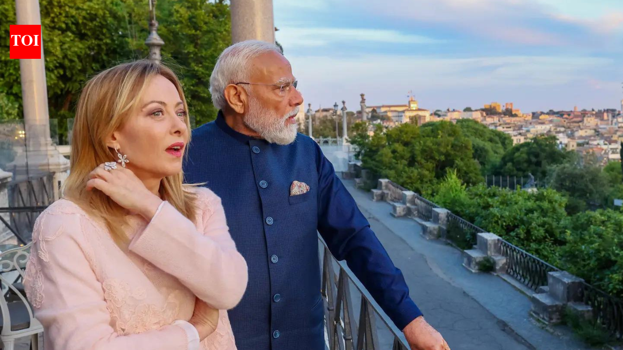 Italian PM Meloni congratulates PM Modi on surpassing Nehru's record ...