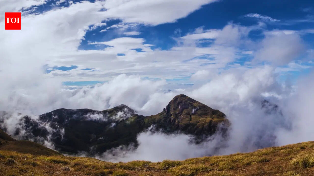 6 places in India where you literally stand above the clouds