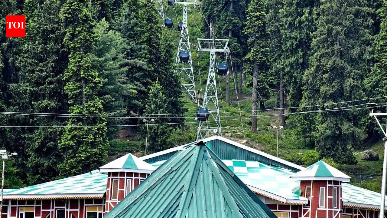 What happened to Gulmarg Gondola? Govt orders probe, seek report in 10 ...