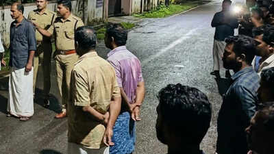 Naked man who peeped into houses tied up & beaten, five held for ...