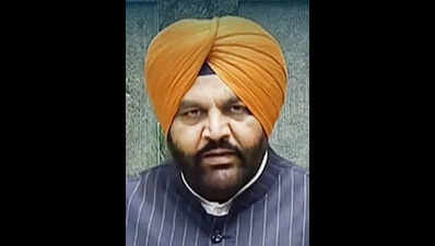 Aujla visits border villages, assesses condition of river embankments ...
