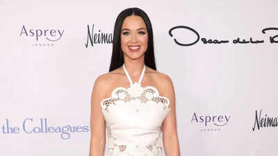 "She looks like a cheap lamp": Katy Perry roasted online after bizarre ...
