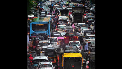 Traffic congestion at RK, Trimbak Road due to ongoing roadworks ...