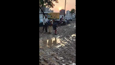 Not cool, say citizens after rain bare civic infra gaps | Nagpur News ...