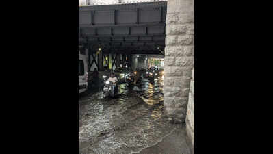 Not cool, say citizens after rain bare civic infra gaps | Nagpur News ...