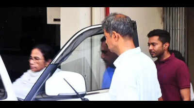 Cops enter Abhishek house after breaking open locks | Kolkata News ...