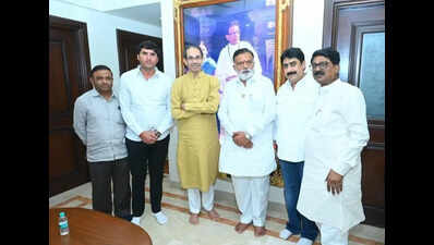 Lone Vidarbha UBT MP ‘reaffirms loyalty’ with party after online meet ...