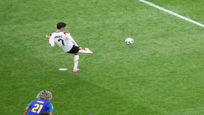 Scientists explain why a soccer ball bends in midair with a mix of air ...