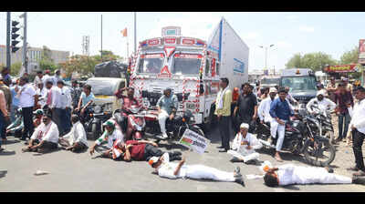 Several Sambhajinagar farmers oppose online fertiliser booking citing ...