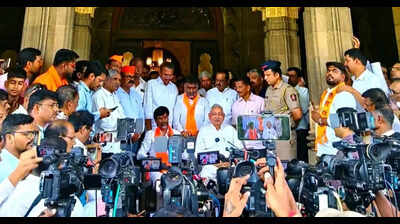 Maratha quota stir moves west: Jarange pledges agitation in Kolhapur ...