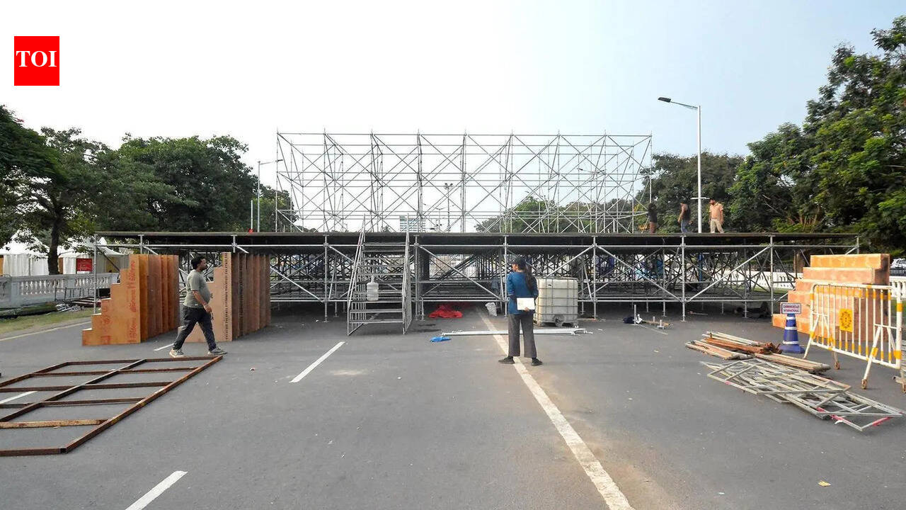 60ft x 40ft stage to be showpiece of Kolkata’s biggest yoga event this ...