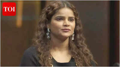 Bigg Boss fame Archana Gautam recalls how Ravi Kishan once told her ...