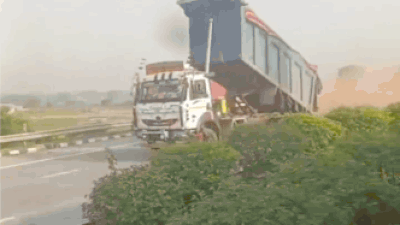 Viral video shows dumper spilling gravel, stone chips on expressway in ...