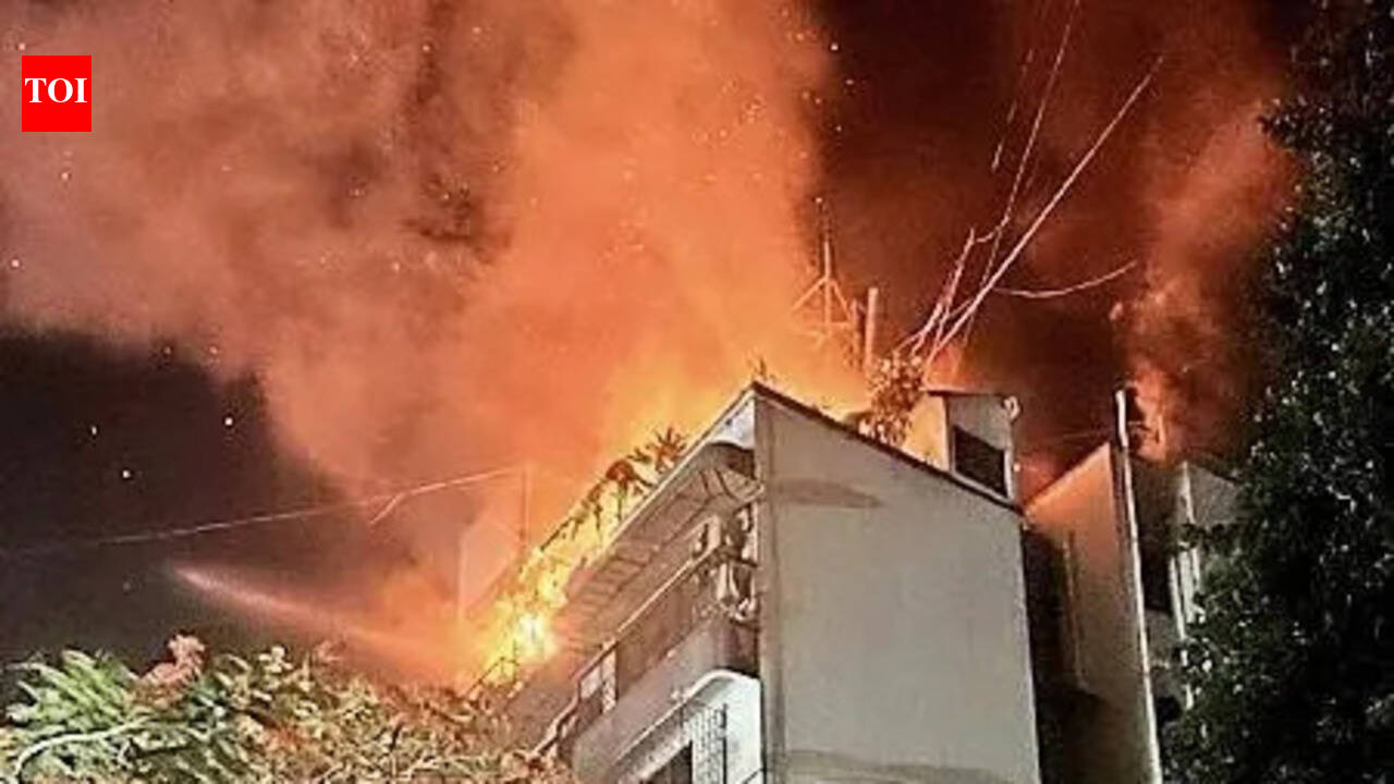 Man dead, wife, 2 firemen injured in Bandra blaze | Mumbai News - The ...
