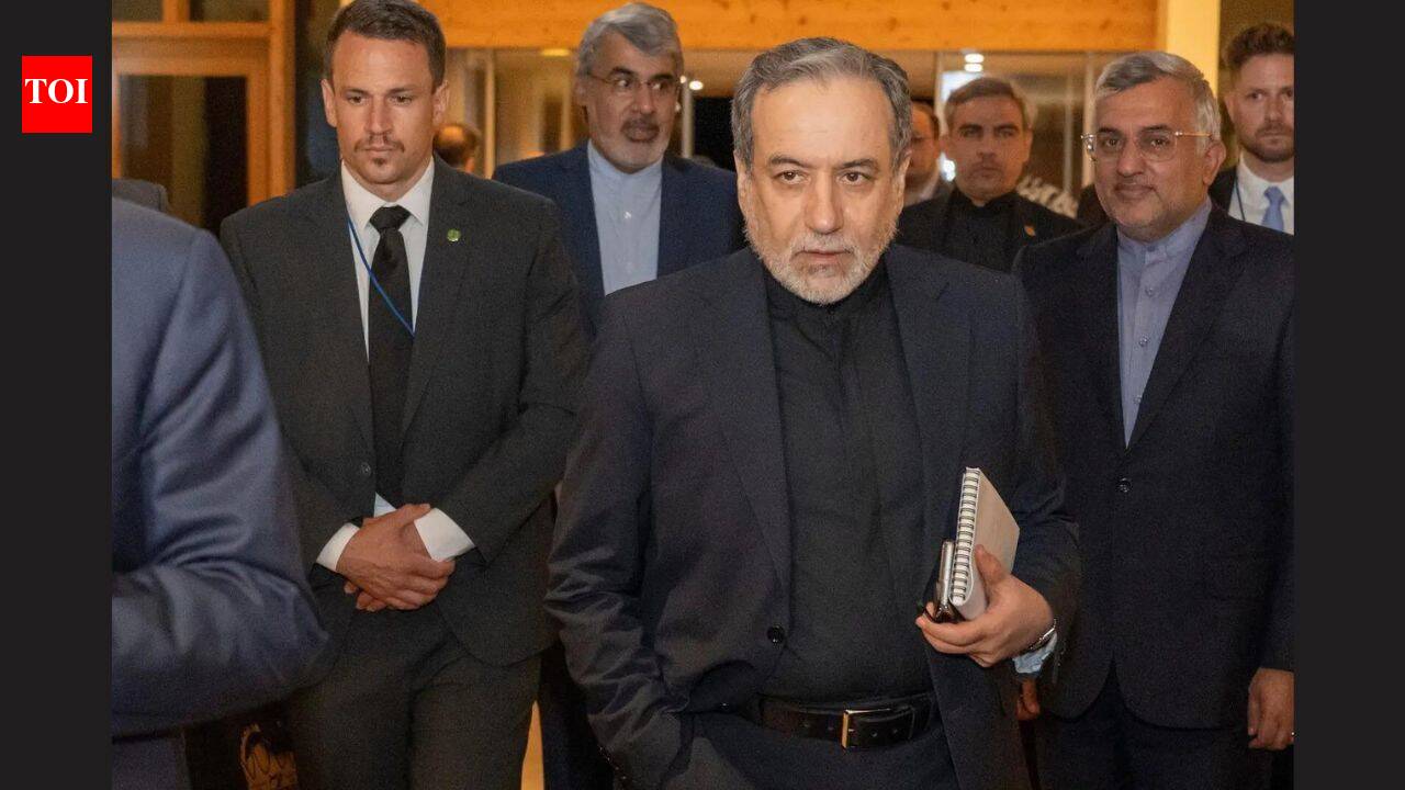 US-Iran talks pause after 80 minutes over Trump's 'will hit very hard ...
