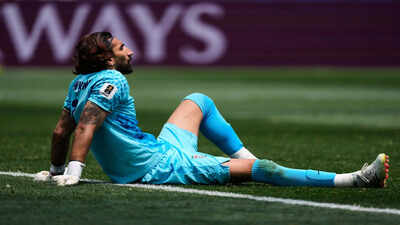 Meet Iranian goalkeeper with two Guinness World Records behind heroic ...