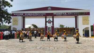BCom most sought-after course in Mandya University | Mysuru News - The ...