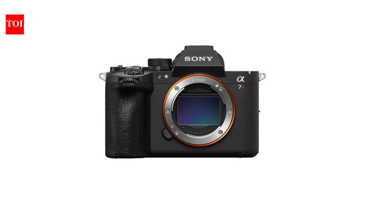 Sony launches Alpha 7R VI in India at Rs 4,70,990, its highest ...