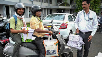 Electors in Maharashtra for decades but family link in 2002 list holds ...
