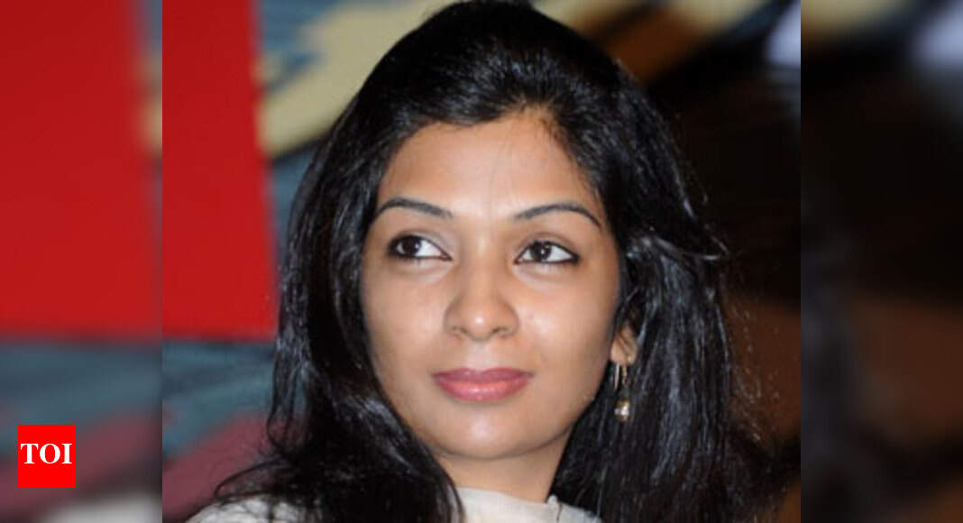 Roopa Vaitla not styling NTR Jr in Baadshah | Telugu Movie News - Times ...
