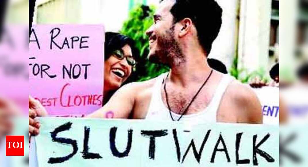 Kolkata women come together for SlutWalk - Times of India