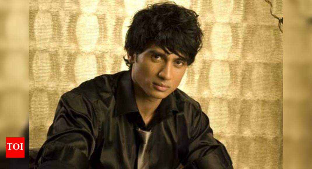 South Indian girls are prettiest: Shiv Pandit | Tamil Movie News ...