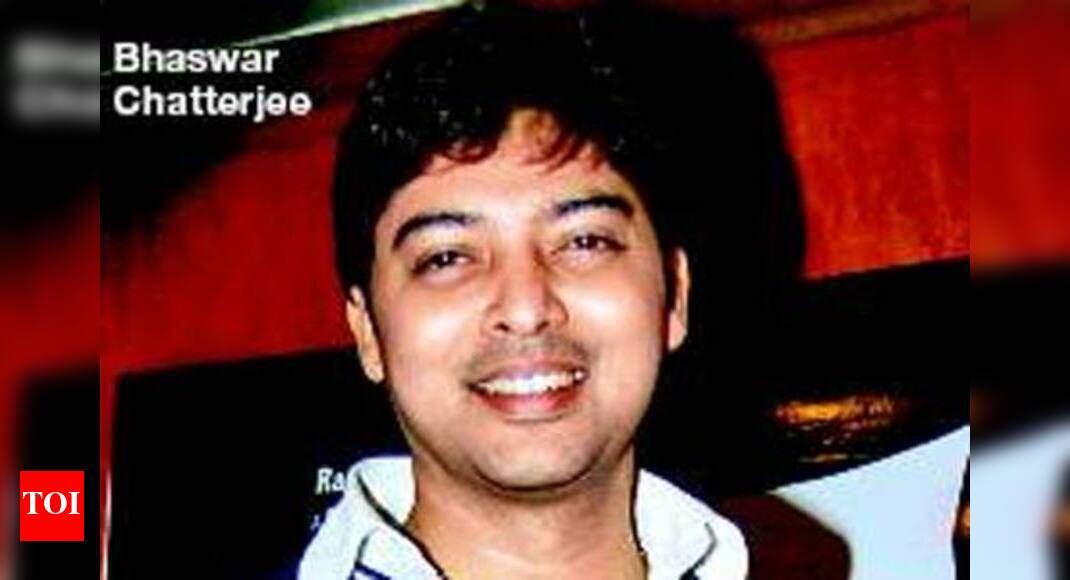 Bhaswar Chatterjee turns singer | Bengali Movie News - The Times of India