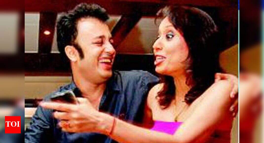 Joyjit Banerjee's b'day bash | Events Movie News - Times of India