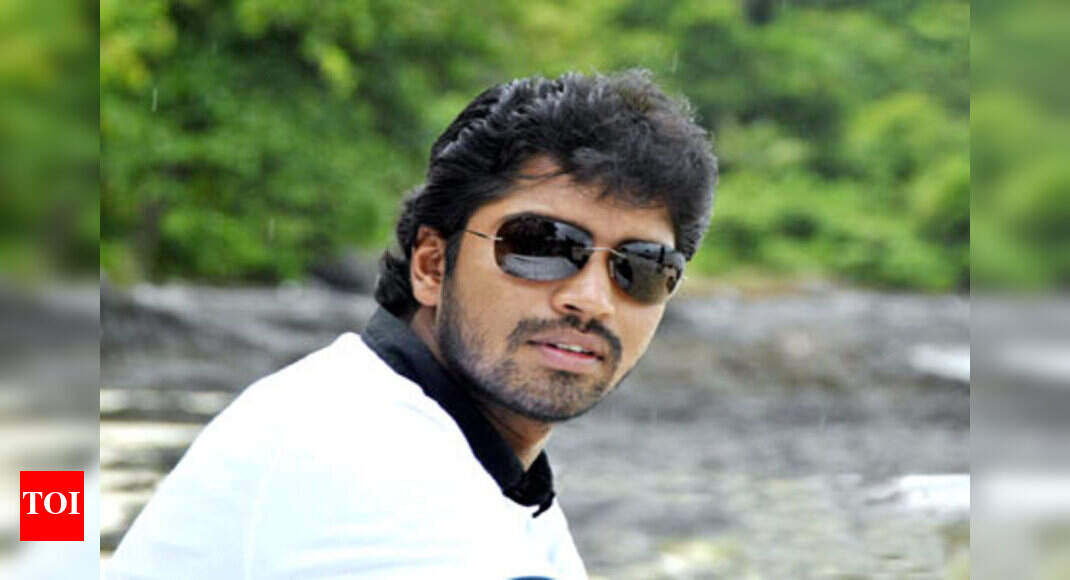 Allari Naresh's tribute to his father | Telugu Movie News - Times of India