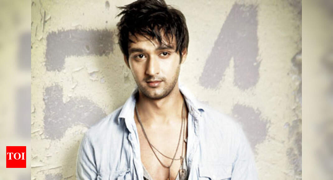 Saurabh Raj Jain's contrasting images - Times of India