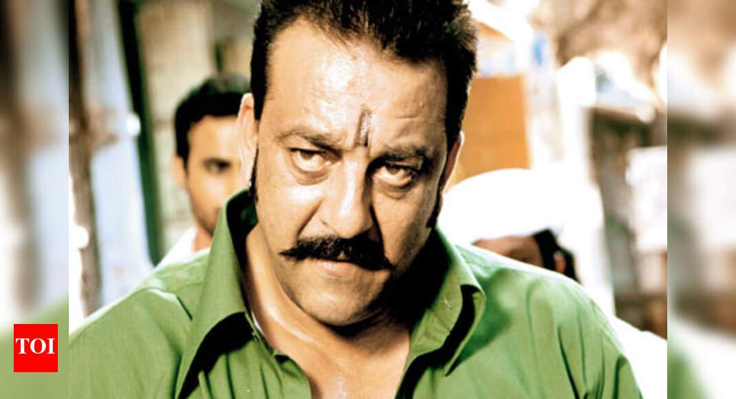 Sanjay injured, yet continues shoot | Hindi Movie News - Times of India