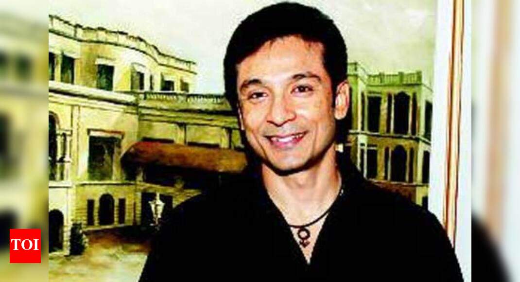 Tota plays the role of a Tolly producer | Bengali Movie News - Times of ...