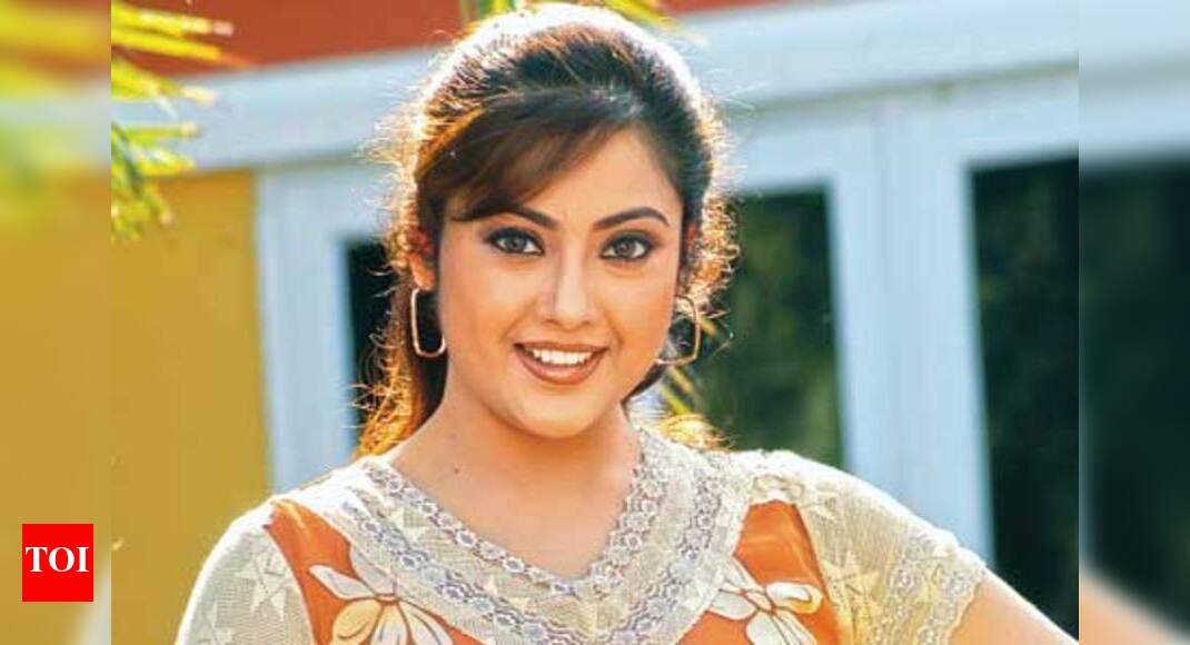 Meena is back on screen! | Tamil Movie News - Times of India