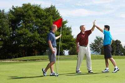 Golf teaches you to lead at workplace - Times of India