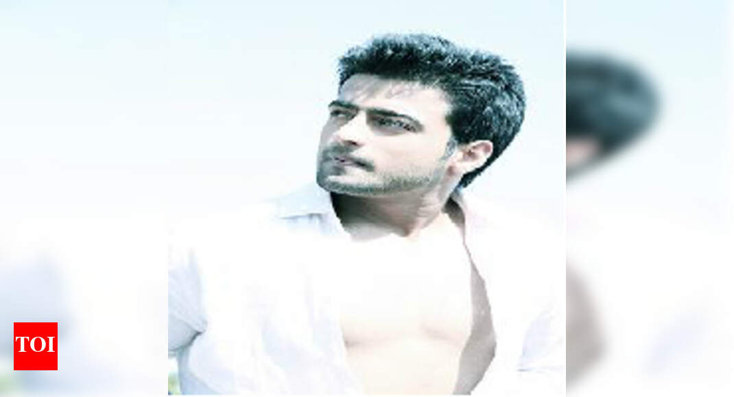 I use my eyes to emote: Manish Naggdev - Times of India