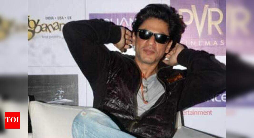 SRK revisits the past | Hindi Movie News - Times of India