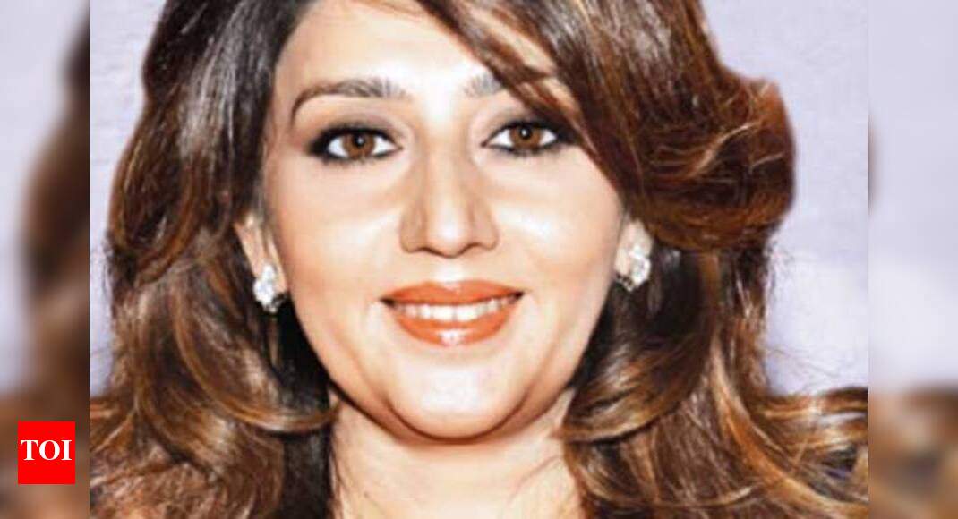 How can I highlight my shoulders? - Times of India