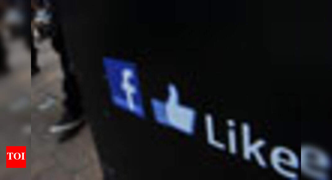 Random Things On Facebook: 9 random things people do on Facebook ...