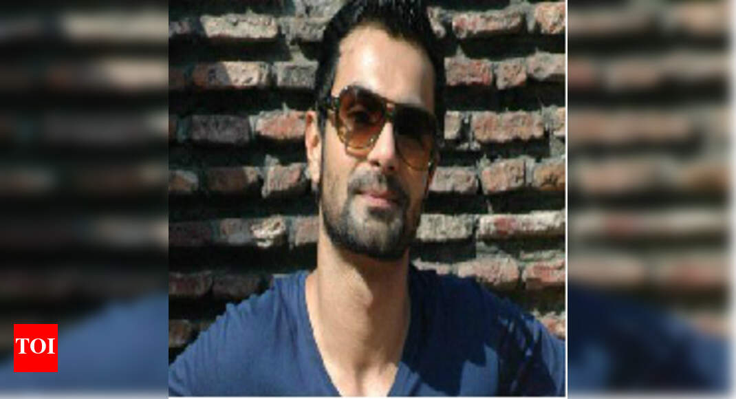 Ashmit Patel back on TV with ‘Superstud’? - Times of India