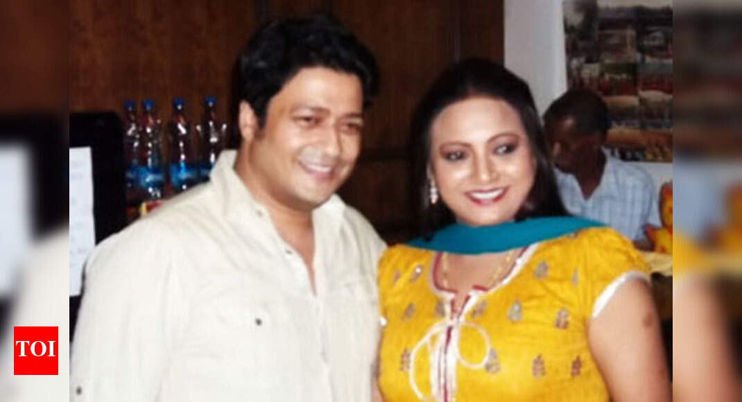 Premiere of Bengali movie Palatak | Bengali Movie News - Times of India