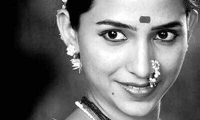 Veena Jamkar bags two big banner films | Marathi Movie News - Times of ...