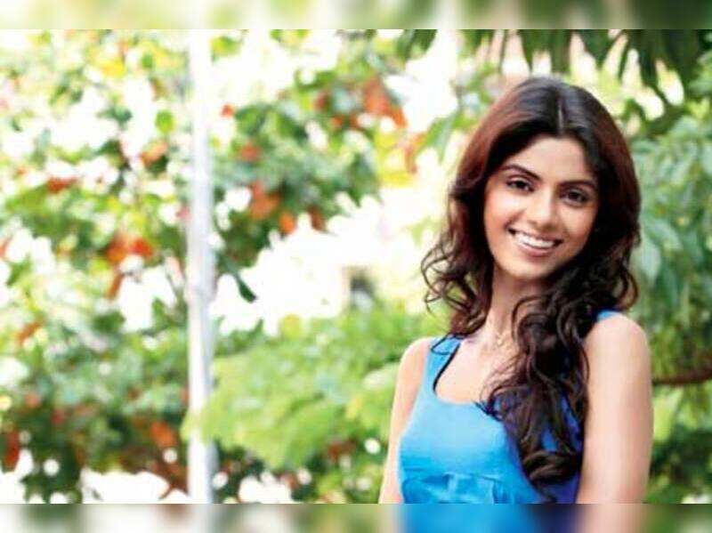 Sayantani Ghosh to play naaginn again - Times of India