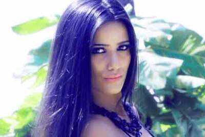 H'wood cinematographer to capture Poonam's bold moves - Times of India