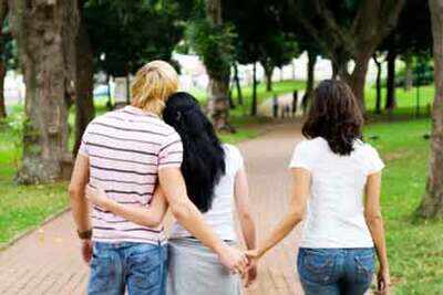 Perils of double dating - Times of India