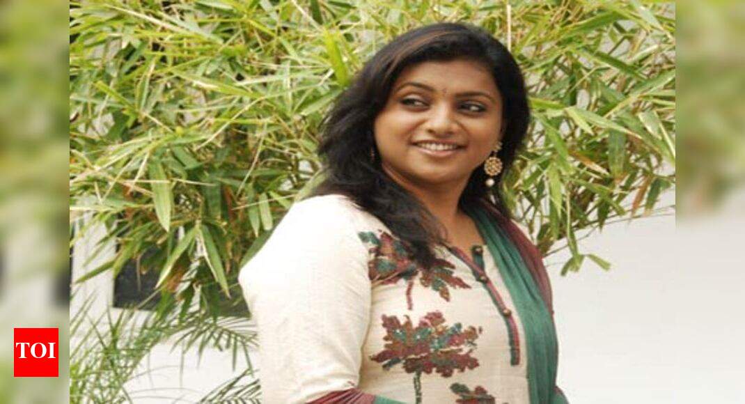 Roja was Meena's hairstylist | Telugu Movie News - Times of India