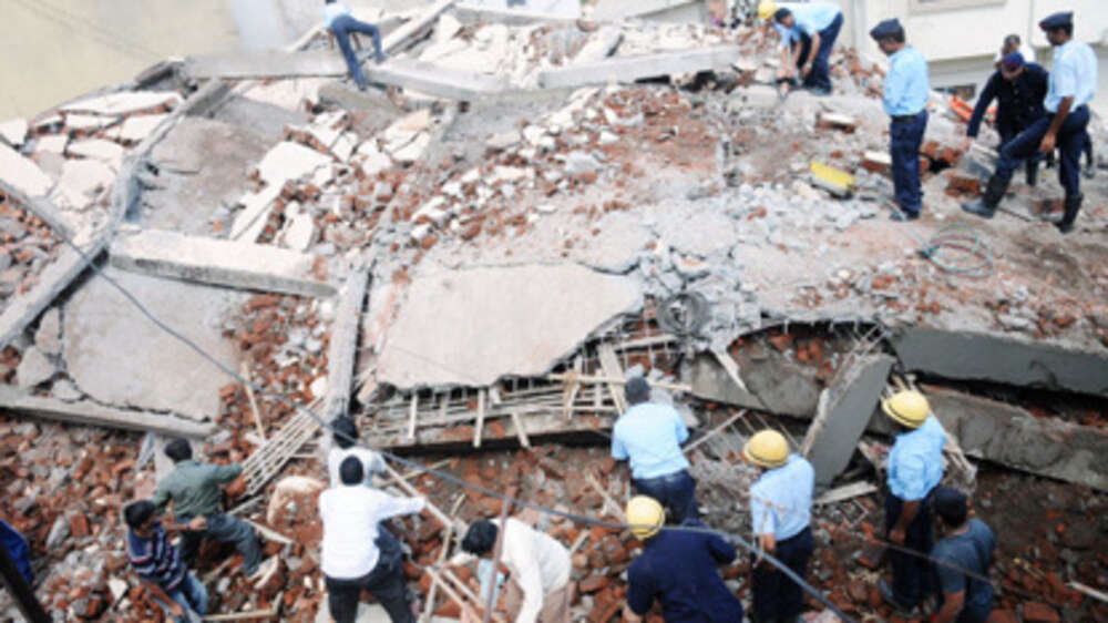 Pune building collapse | The Times of India