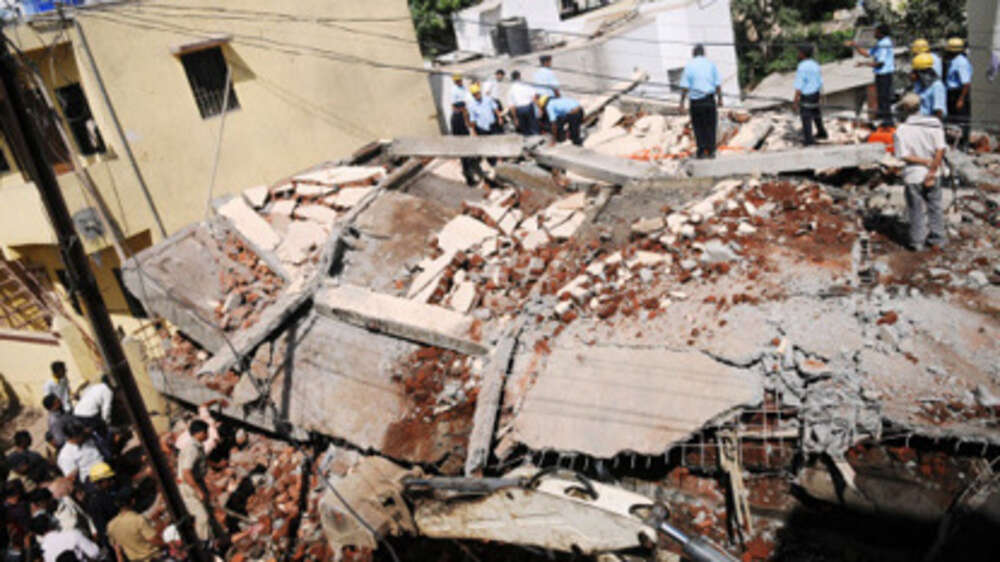 Pune building collapse | The Times of India