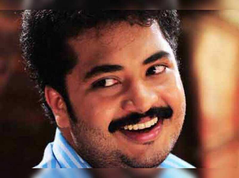 Vinu Mohan to enter wedlock with Vidyalakshmi | Malayalam Movie News ...