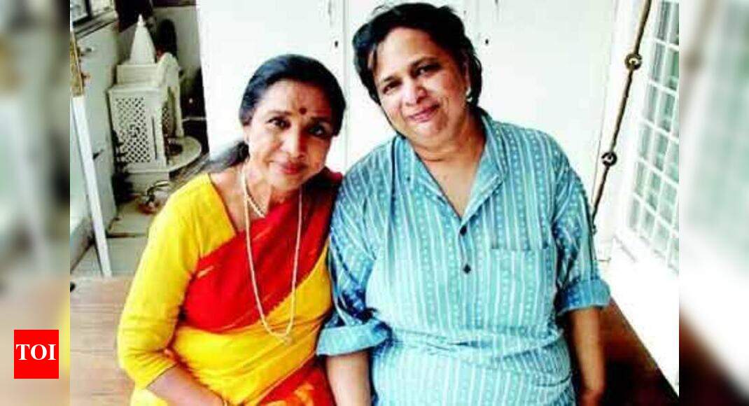 Asha Bhosle's daughter cremated | Hindi Movie News - Times of India